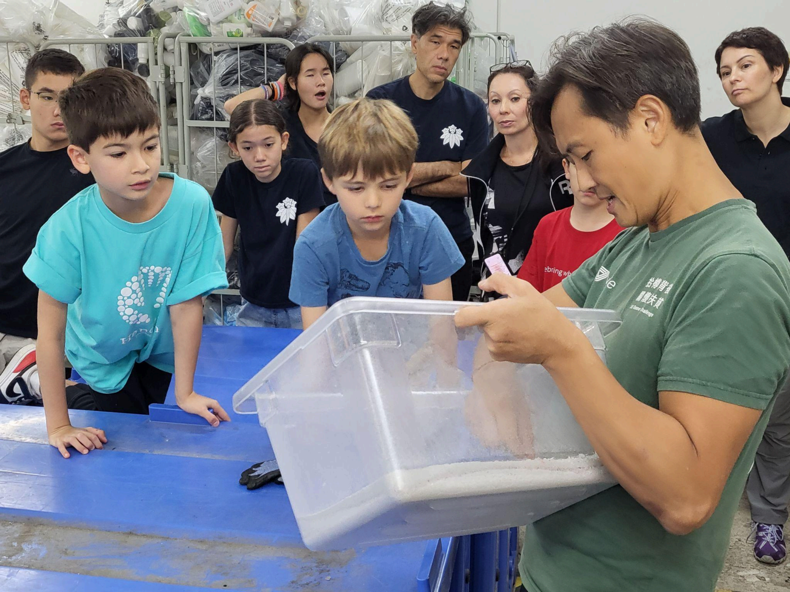 Volunteer programs - Make a positive impact through volunteering